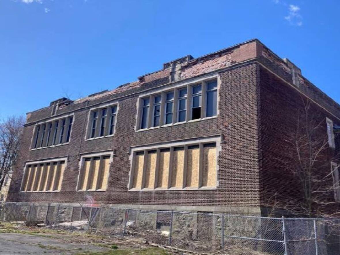 Bloomfield School Fires: developers versus the Community – Another ...